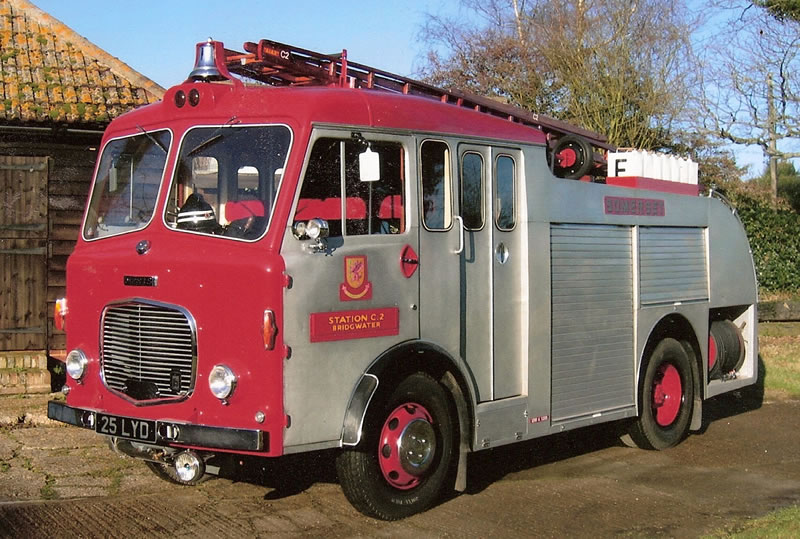 Gallery of our reproduction British tax discs in action - Earlswood ...